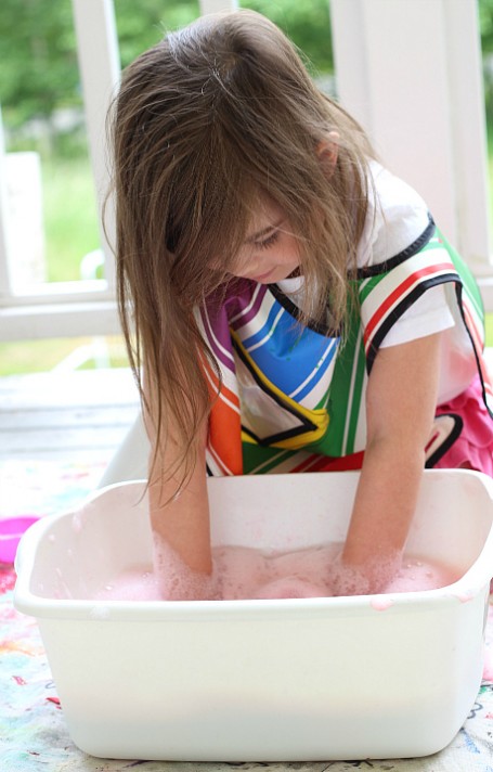 Bubble Bin Sensory Play - No Time For Flash Cards