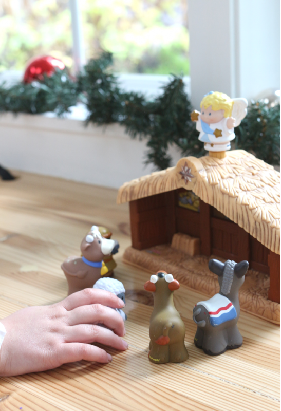 Fill The Manger Nativity Activity for Preschool - No Time For Flash Cards